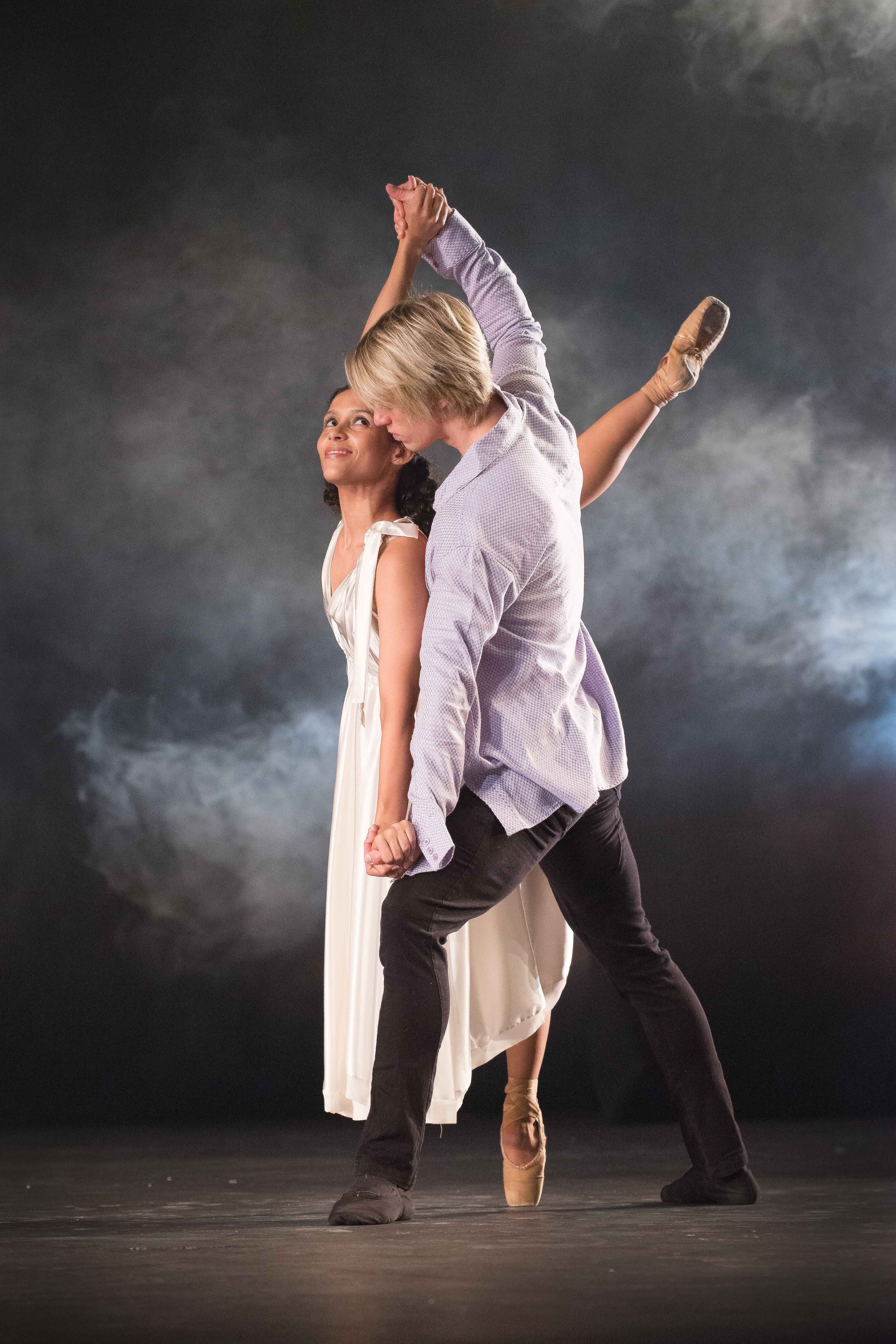 Romeo & Juliet with Juliet smiling | theluvvie